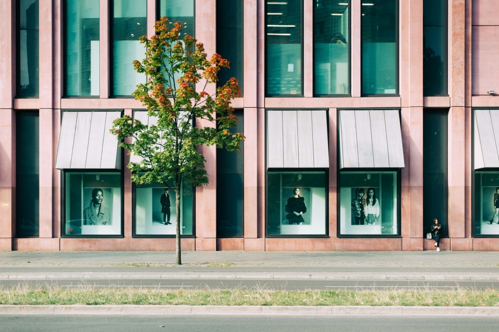 Tøte versus Ølåf: tote-ally confusing? - Merk-Echt